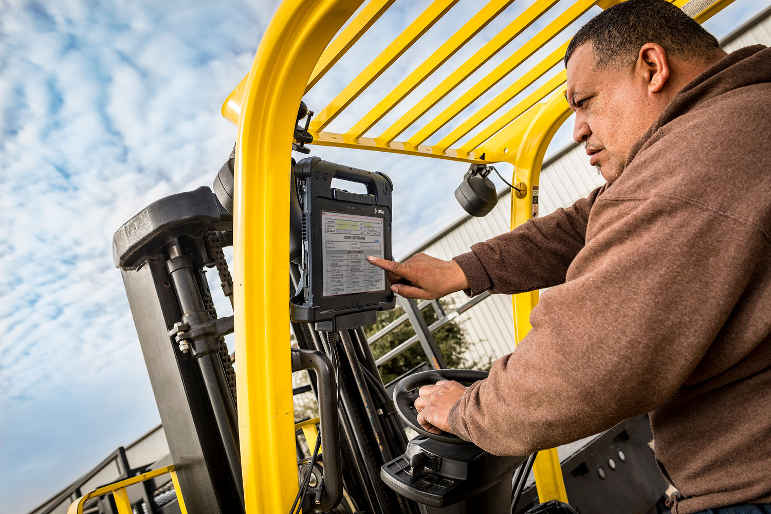 Vehicle-Mounted Computers - CSSI Technologies LLC